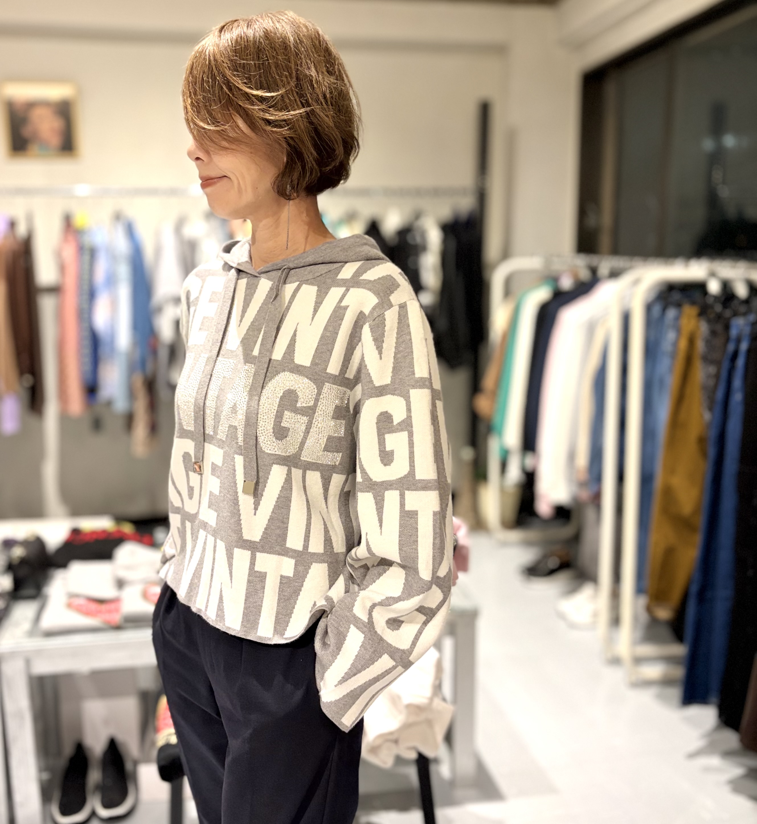 MOEWY PARIS ロゴニットパーカー他 | CHIQUE BLOG