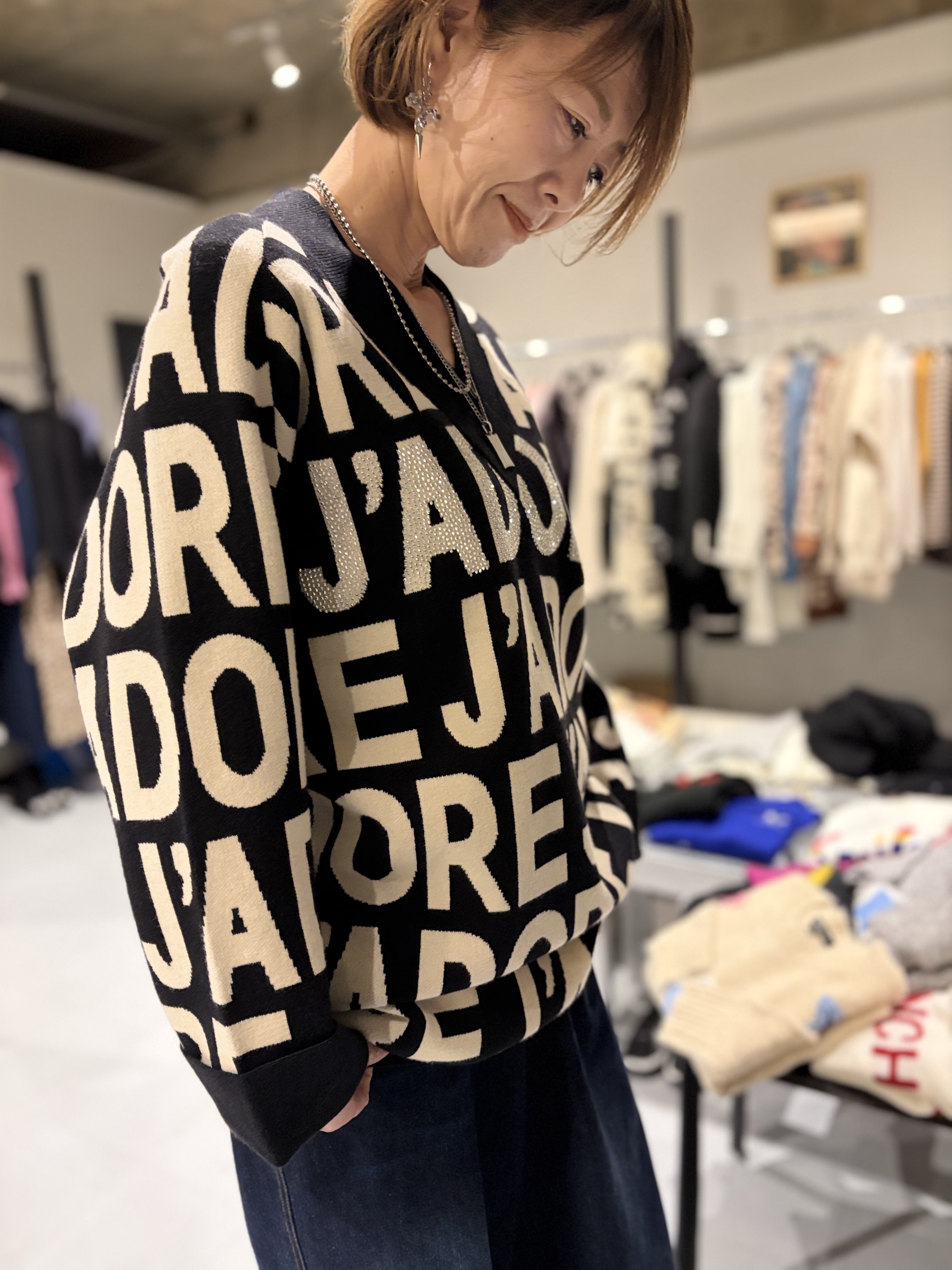 MOEWY キラキラロゴニット | CHIQUE BLOG